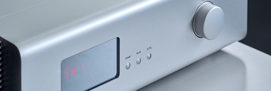 Soulution 311 Stereo Amplifier: potencia, control y velocidad - Werner ...